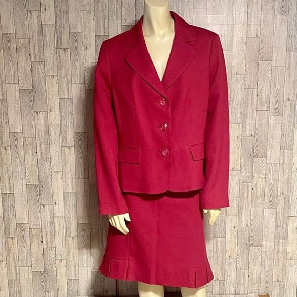 Evan Picone | Other | Evan Picone Fuscia Skirt Suit Size 4 Womens Suit ...